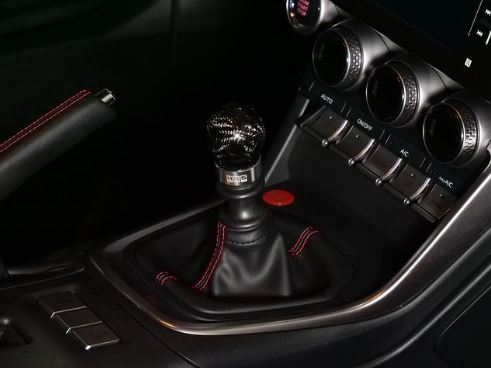 HKS Carbon Shift Knob - GR Corolla - GXPA16/GZEA14H – United Speed Racing